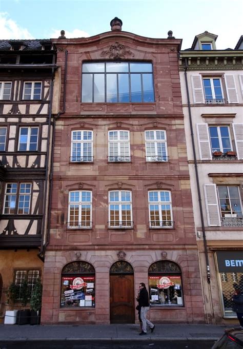 Fichier 19 quai Saint Nicolas Strasbourg vue générale Archi Wiki
