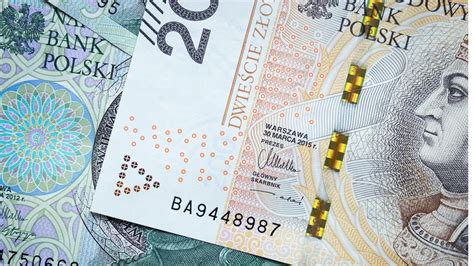 Płaca minimalna 2023 wiemy ile dokładnie wyniesie