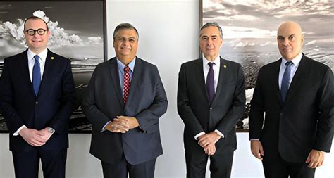 Ministro Flávio Dino visita STF e acerta detalhes da posse que deve