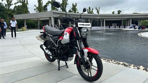 Bajaj Freedom World S First Cng Motorcycle Launched In India First