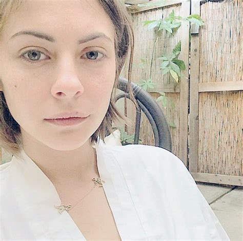 Willa Holland Nude And Sexy Feet Collection On Thothub