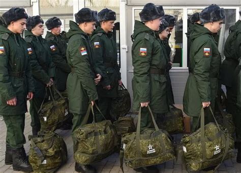 Weird Russian Army Recruitment Video With Glam Gun Toting Women