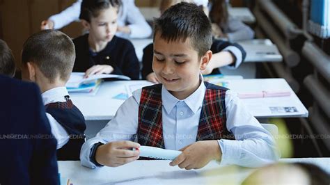 Doc Ministerul Educa Iei A Aprobat Ordinul Cu Privire La Nscrierea