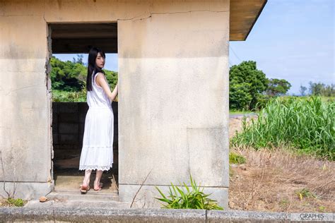 Nude Pictures Karen Kaede 楓カレン Graphis Gals Tropical Tour Vol 01