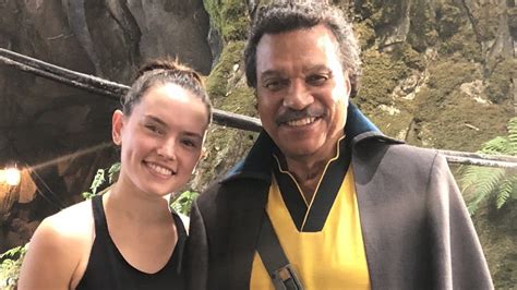 Star Wars A Ascensão Skywalker Billy Dee Williams compartilha fotos