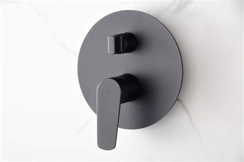 Conjunto De Ducha Monomando Empotrado Negro Mate Serie Belgica Imex