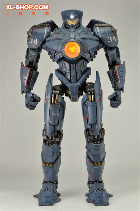 Neca Pacific Rim 18 Gipsy Danger Action Figure