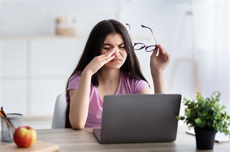 Comment Reconnaitre Une Fatigue Oculaire Et La Soigner