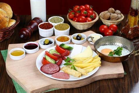 Kahvaltıya ne yapabilirim Lezzetli ve kolay kahvaltı tarifleri Yemek