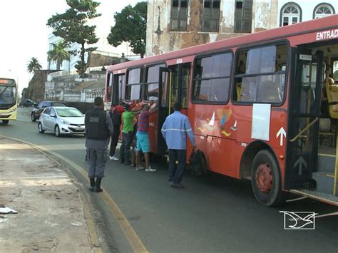G1 São Luís tem média de 52 assaltos a ônibus por mês em 2015 diz