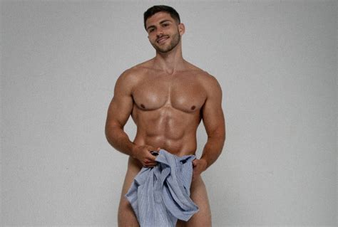 Gorgeous Hunk Guille Ch A Shows His Big Uncut Cock