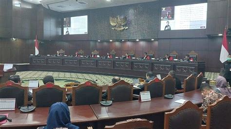 BREAKING NEWS MK Putuskan Sistem Pemilu 2024 Menggunakan Proporsional
