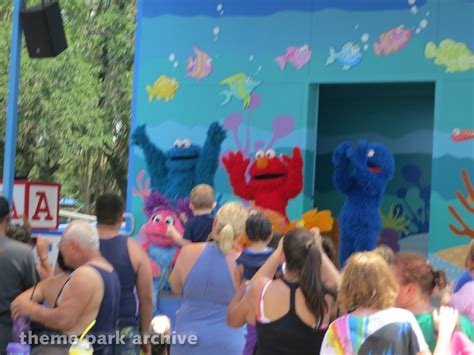 Theme Park Archive Sesame Street Bay Of Play At Sea World San Antonio
