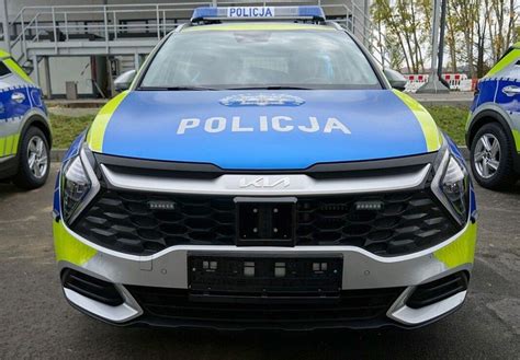 Nowe radiowozy na drogach Uważaj są inne niż dotychczas