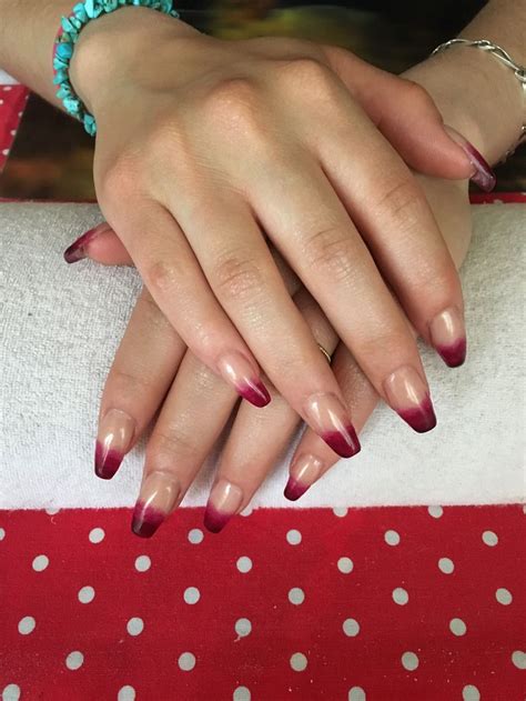 Baby Boomer Long Nails Bordeaux