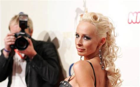 Cora Schumacher Zeigt Sich Nackt Im Playboy