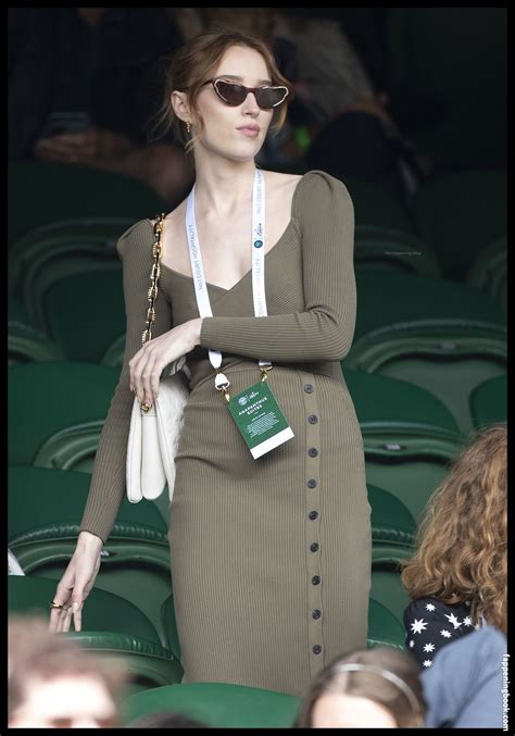 Phoebe Dynevor Nude The Fappening Photo Fappeningbook