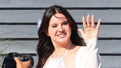 Lana Del Rey Announces Upcoming 10 Date Mini Tour Of North America For