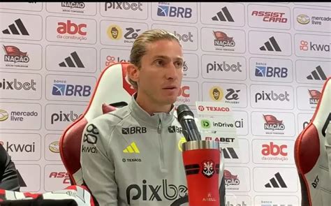 Filipe Luís faz cobrança após o jogo entre Flamengo x Corinthians