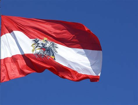 90 kostenlose Österreich Flagge Fahnen Bilder Pixabay