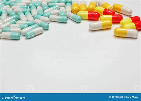 Píldoras Tabletas Y Cápsulas Farmacéuticas Clasificadas De La Medicina