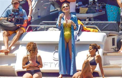 Ilary Blasi Dopo Il Successo Di Unica In Arrivo Un Nuovo Documentario
