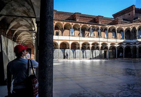 Festa abusiva all università Statale di Milano nel 2019 7 studenti a