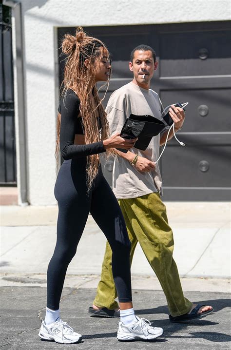 Malia Obama Spotted Out W Her Alleged New Man Hes Half African Half White Like Her Father