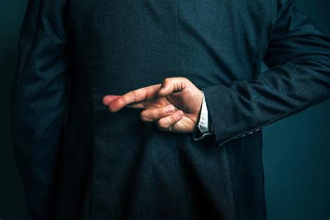 Cómo ayudar a un MENTIROSO COMPULSIVO 10 claves