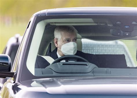 Photo Le Prince Andrew Duc D York Son Arriv E Au Ch Teau De