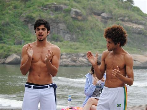 SÓ AMADORES FOTOS E VÍDEOS TESÃO BOYS TEENS OLHA O VOLUME