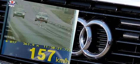 Jechał Audi A4 157 km h w terenie zabudowanym bo ma za dobre auto To