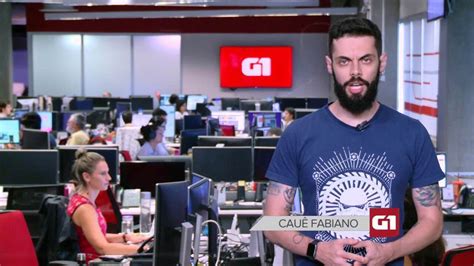 G1 em 1 Minuto Polícia acha fuzis em endereço ligado a PM preso por