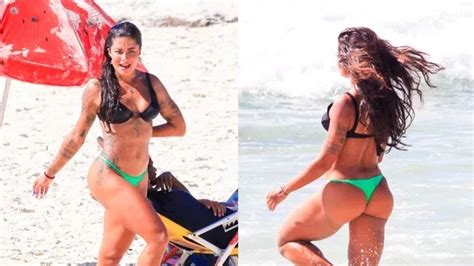 Aline Riscado aproveita verão para se refrescar no mar carioca ISTOÉ