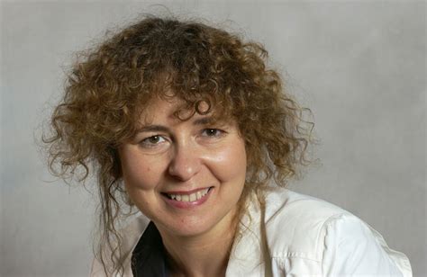 Écrivaine féministe Qui est Valérie Toranian l épouse de Franz