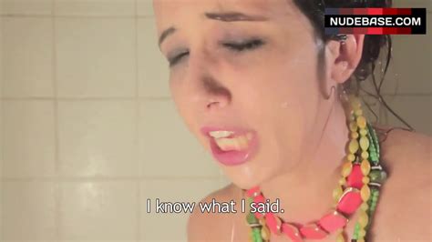 Estrela Straus Shows Boobs And Pussy Lips As A Whistle