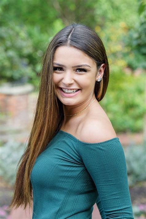 Pin Von Robert Anders Auf Beauty Of Woman Wunderschöne Frau Schöne Frauen Mädchenmode