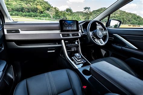 MITSUBISHI XPANDER DAN XPANDER HEV DILANCAR DI THAI 1 6L MIVEC HIBRID