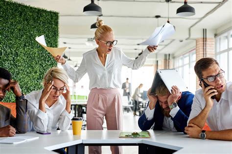 POR QUÉ FRACASAN ALGUNAS STARTUPS Bcombinator