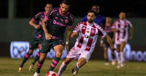 Diniz Elogia Atua O Do Fluminense E Explica Prepara O R Pida