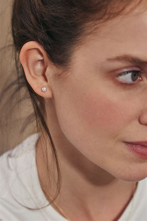 Boucles D Oreilles Or Blanc Emeraude Gemmyorama Solo Gemmyo