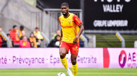 Mercato Lens Courtisé par Naples Kevin Danso scelle son avenir