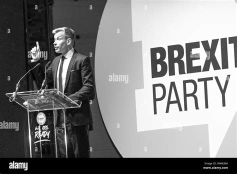 Nigel Farage Theatertour Schwarzweiß Stockfotos Und Bilder Alamy