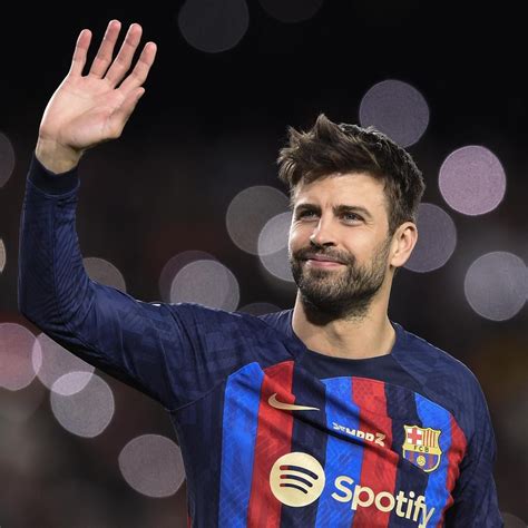 Gerard Piqué announces his return to soccer