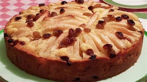 Gâteau aux pommes et raisins secs