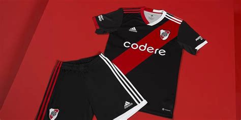 adidas presentó la tercera camiseta de River Plate