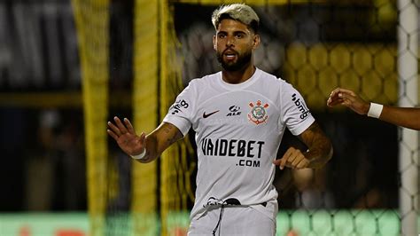 Corinthians supera São Bernardo e se classifica para a próxima fase da