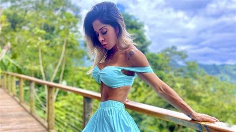 Após sumiço Maíra Cardi surge mais magra e impressiona