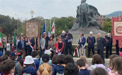 Il Ricordo Della Spedizione Dei Mille A Genova Camicia Rossa