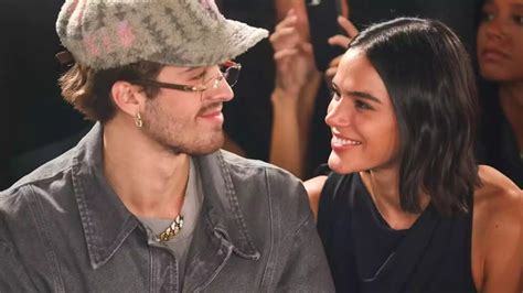 É real Bruna Marquezine e João Guilherme são vistos juntinhos em